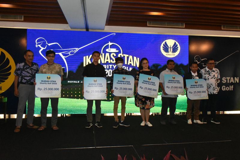 IKANAS STAN Charity Golf Beri Donasi Rp125 Juta – GOLFJOY
