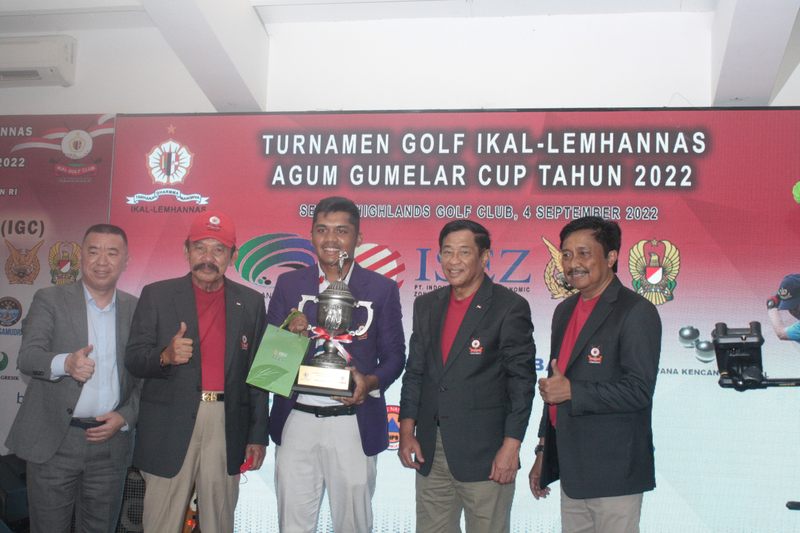 Matthew Lumbantoruan Rebut Gelar Best Gross Overall di Agum Gumelar Cup ...