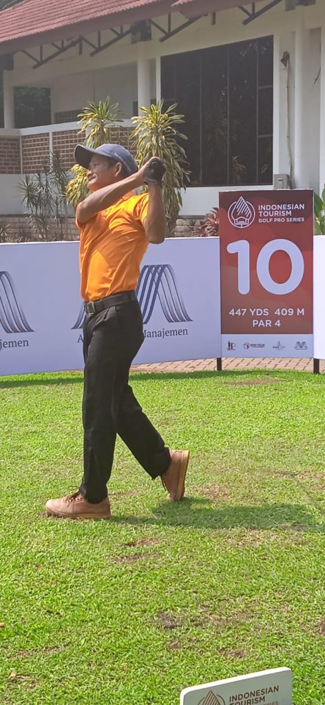 Jowi & Nasin Pimpin Bersama di Putaran 1 Indonesian Tourism Golf Pro Series #3 – GOLFJOY