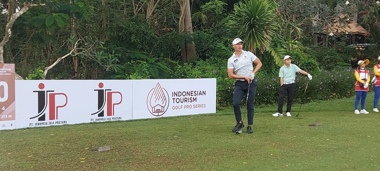 Indonesian Tourism Golf Pro Series 13: Jowi & Joshua Pimpin dengan Even Par – GOLFJOY