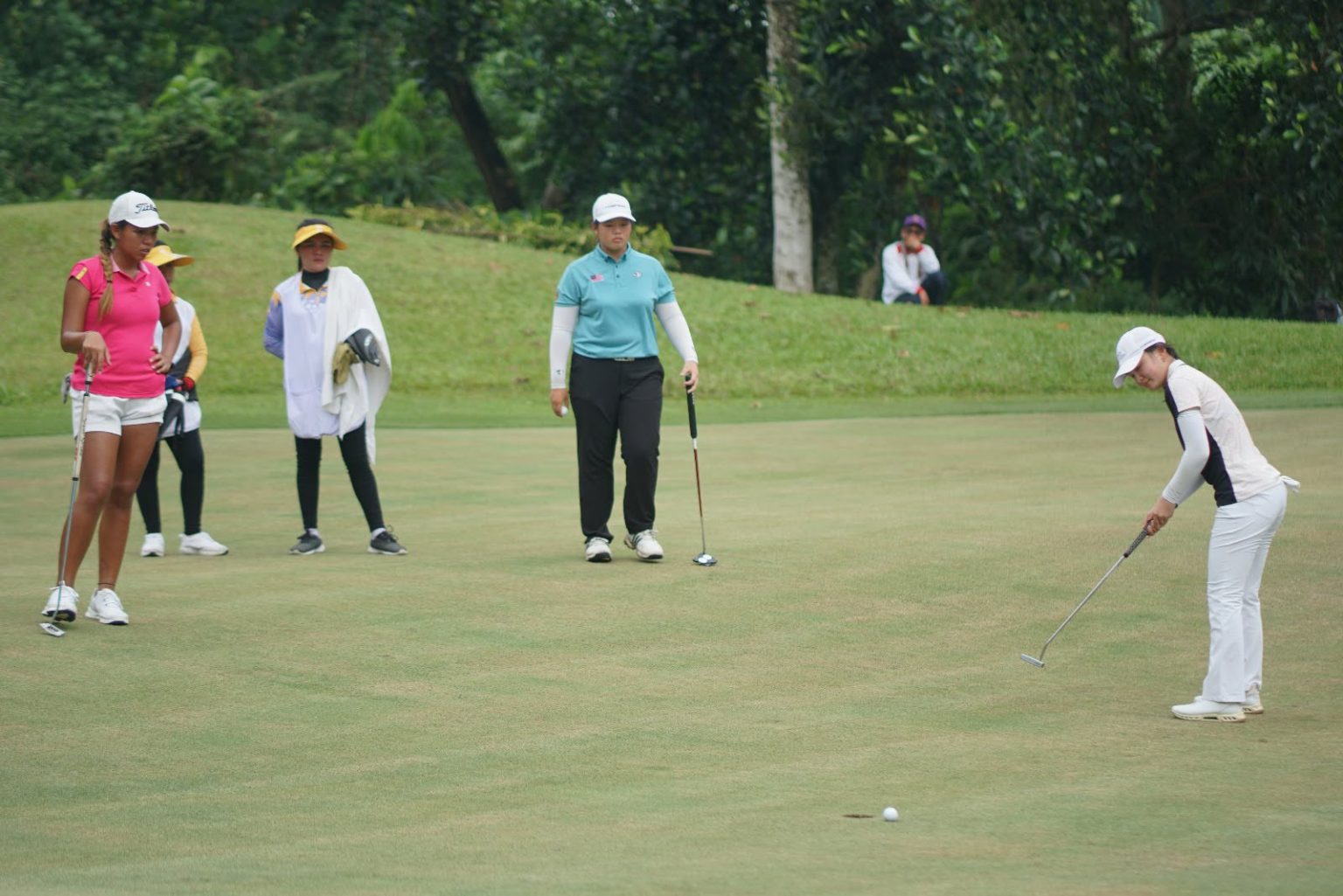 North Sumatra Amateur Open 2: Elaine Terus Memimpin – GOLFJOY